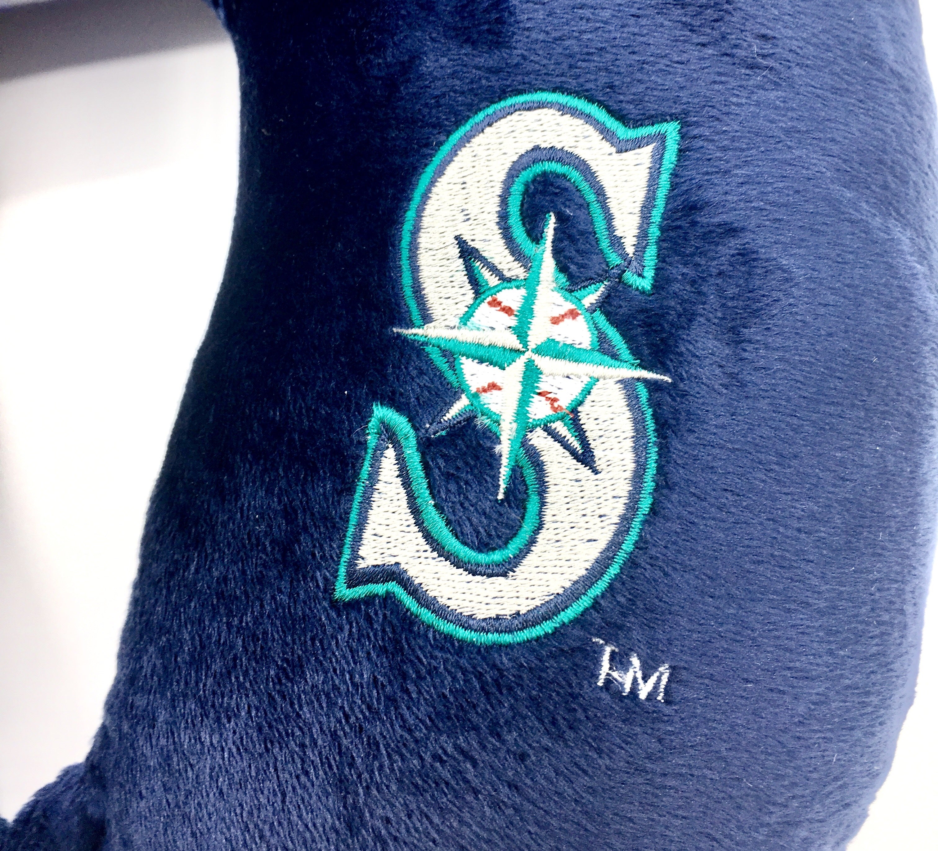 Seattle Mariners Applique Travel Neck Pillow Team Logo Color Snap Clos ...
